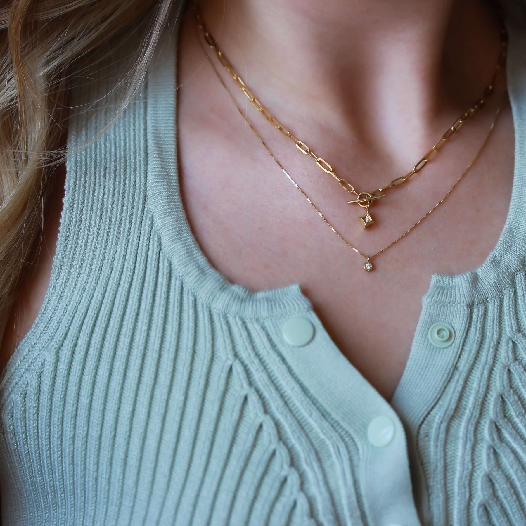 שרשרת מוניקה טי כוכב משובץ זהב 14K – She-Ra Jewelry
